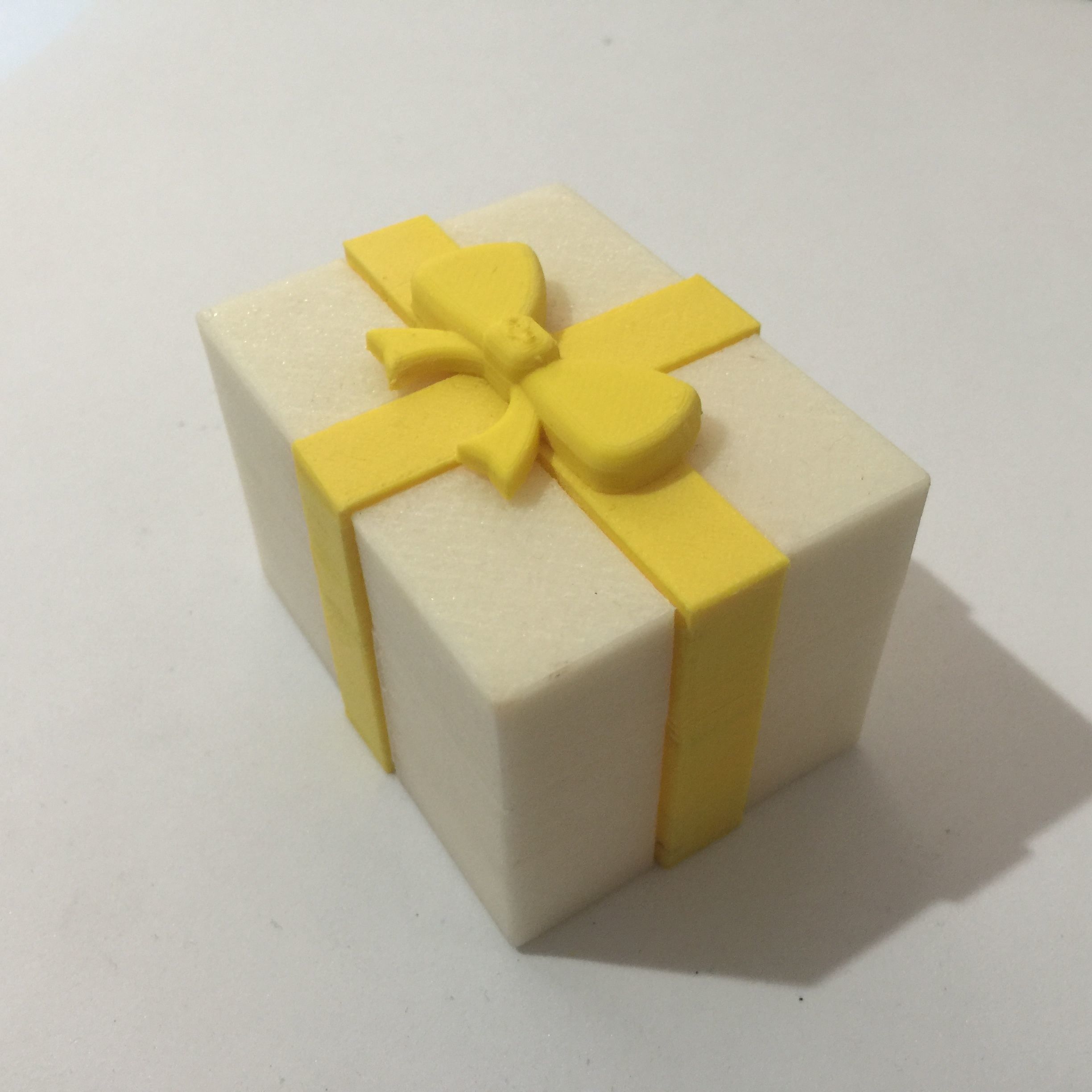 Giftwrapped Ring Box 3D model 3D printable | CGTrader