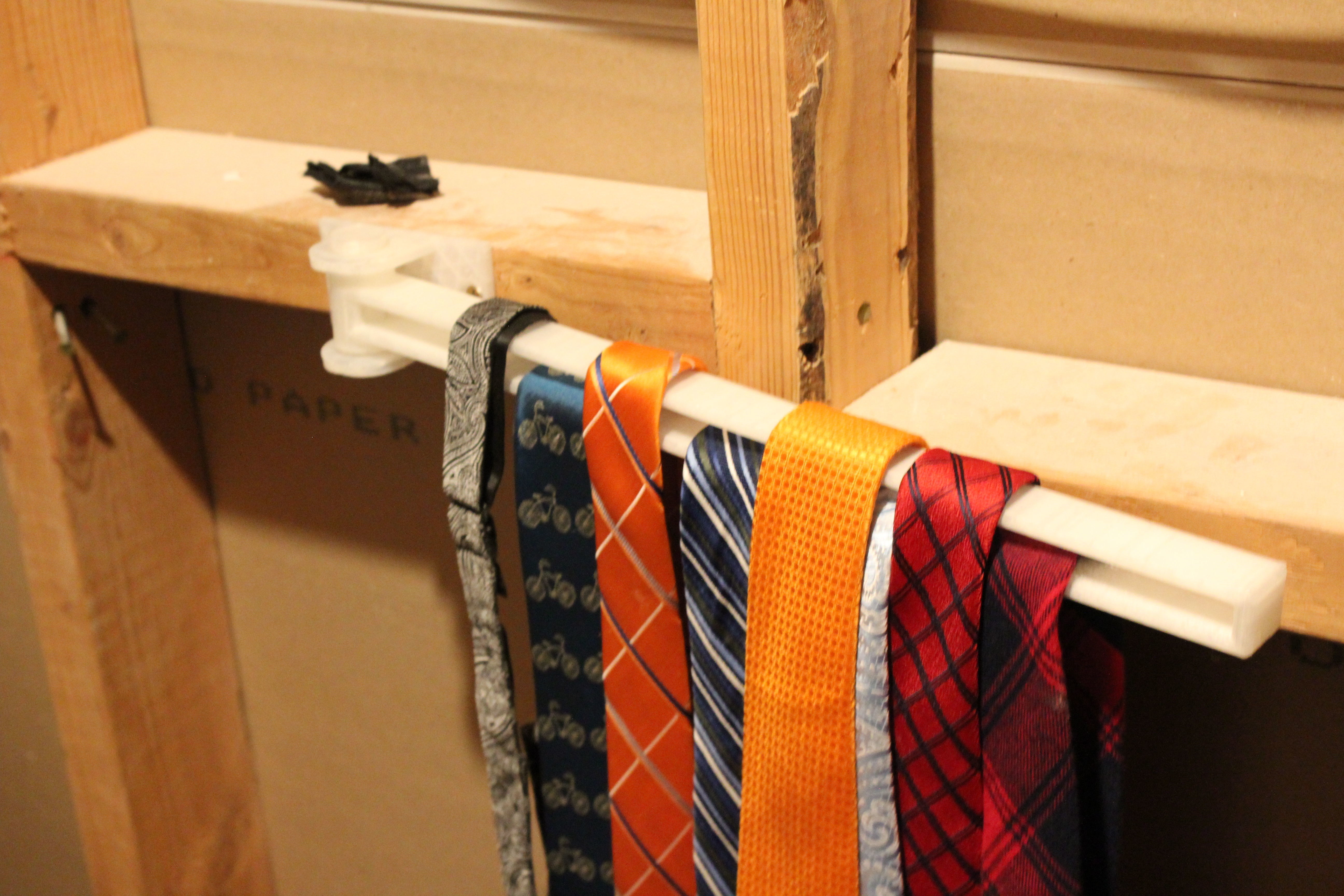 Swing Arm Tie Rack 3D model 3D printable | CGTrader