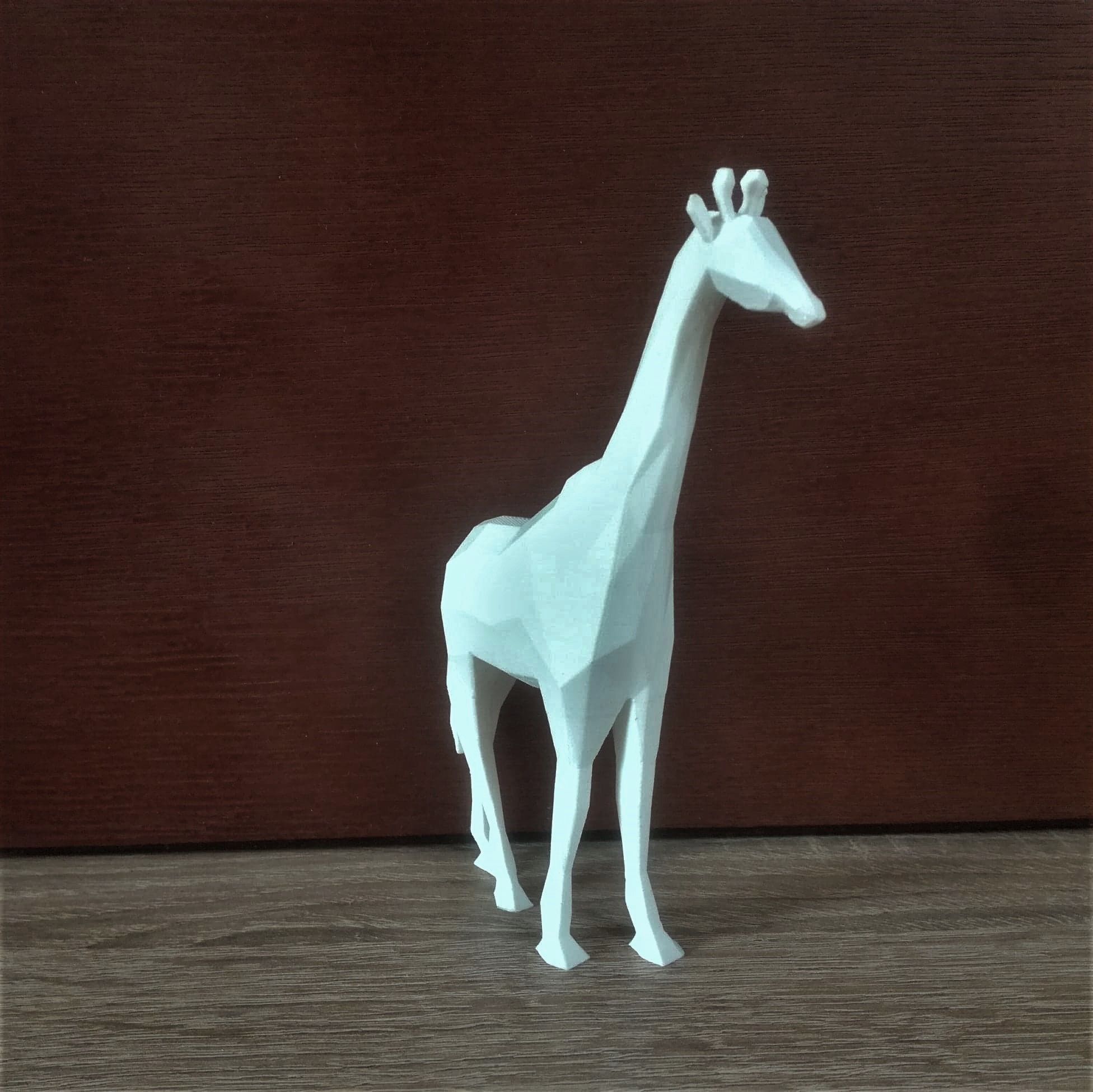 Low poly giraffe polygonal 3D model 3D printable | CGTrader