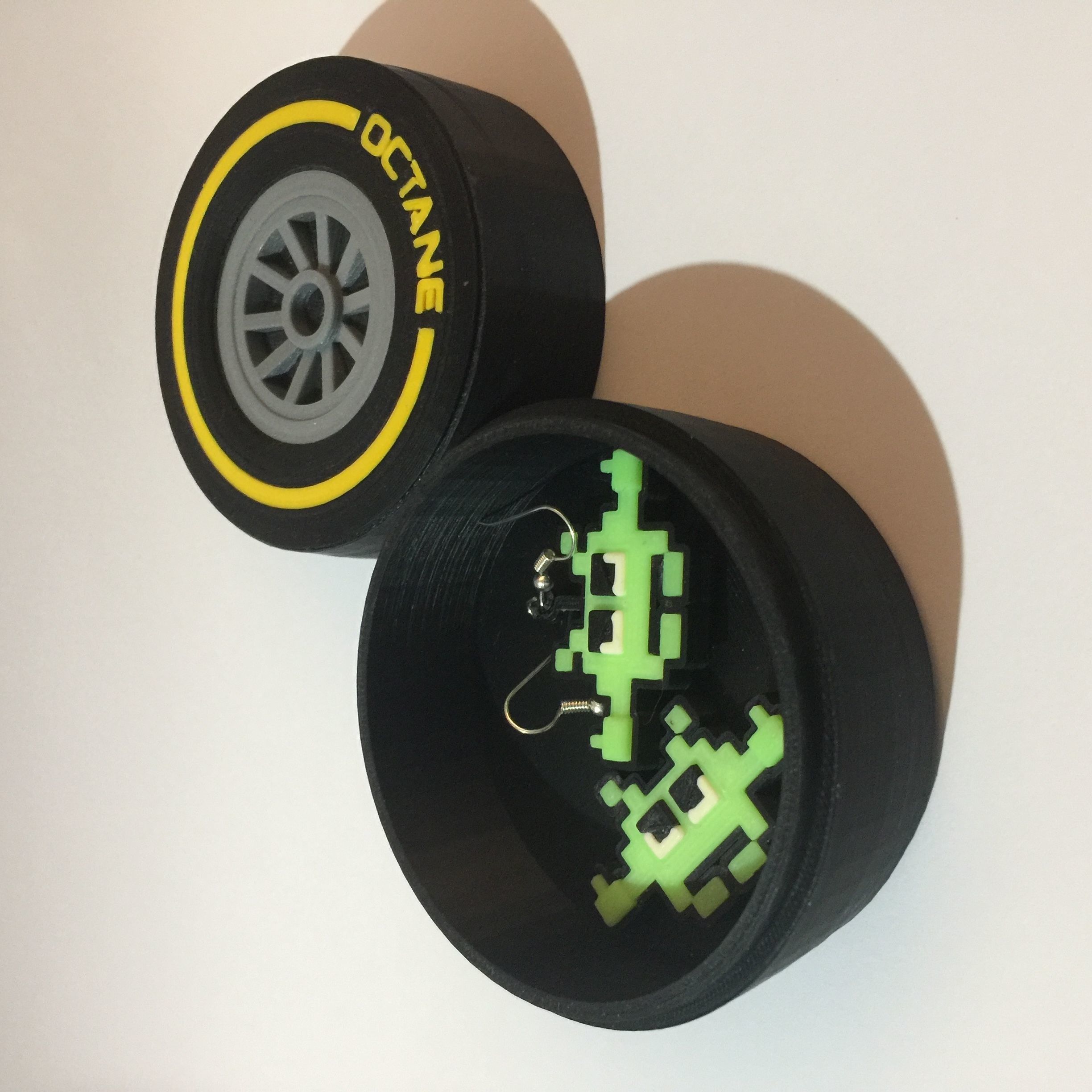 Racing Tyre Gift Box 3D model 3D printable | CGTrader