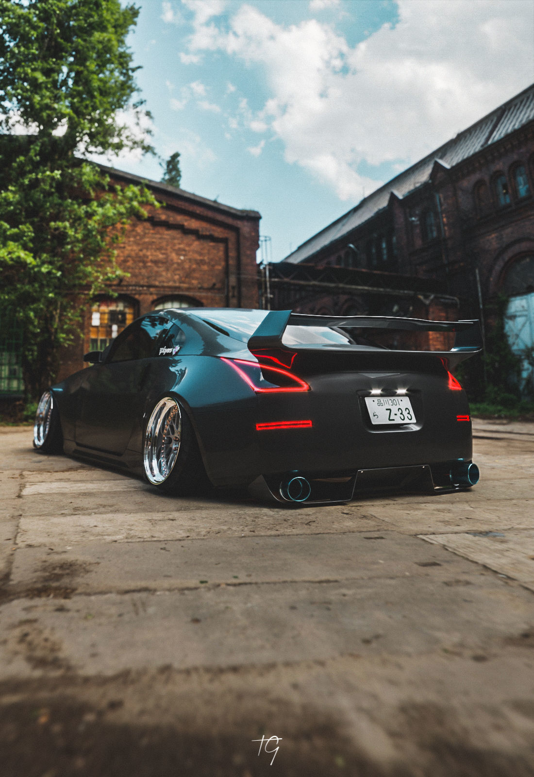 Stanced Nissan 350z 3D model | CGTrader