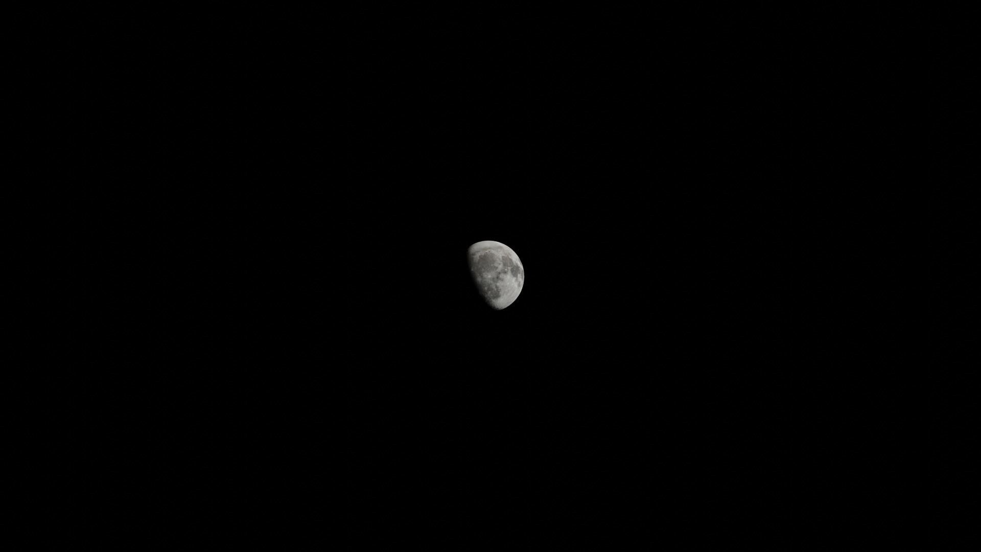 8K Realistic Moon free 3D model | CGTrader