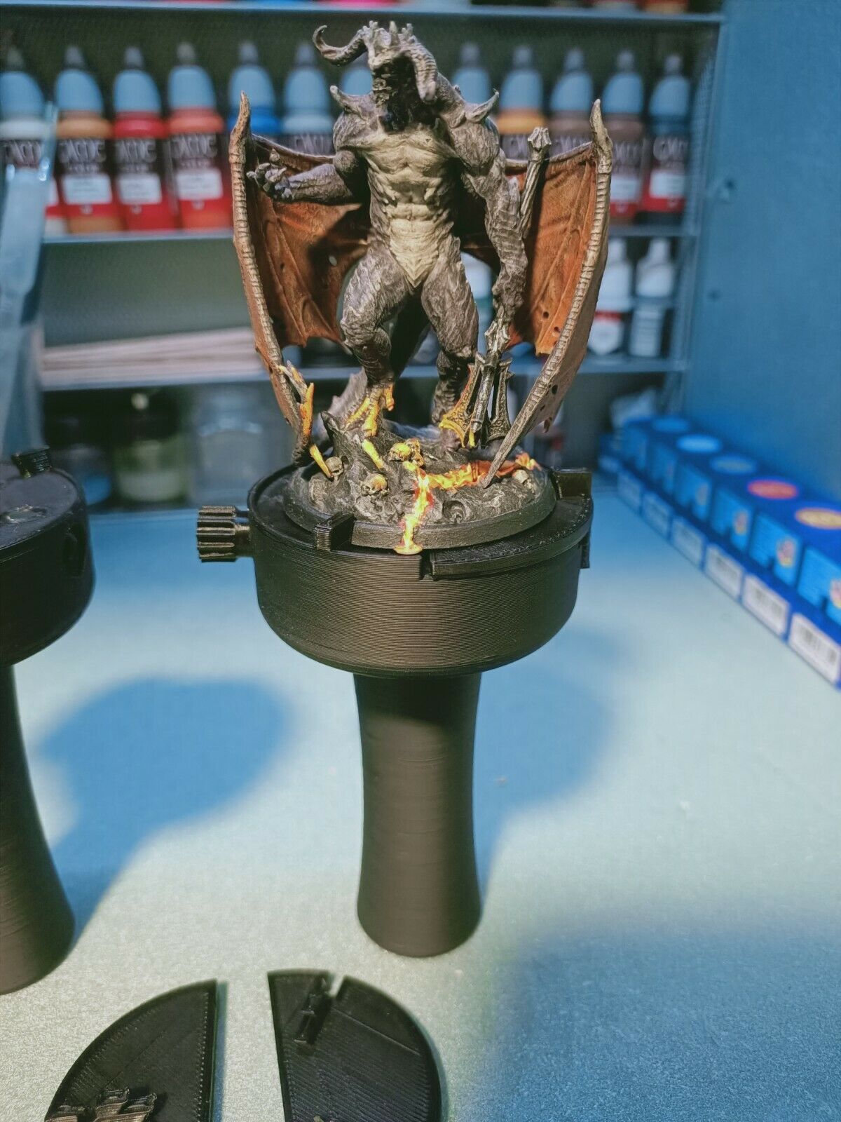 Miniature Painting Holder - Adjustable from 20mm-60mm 3D model 3D ...