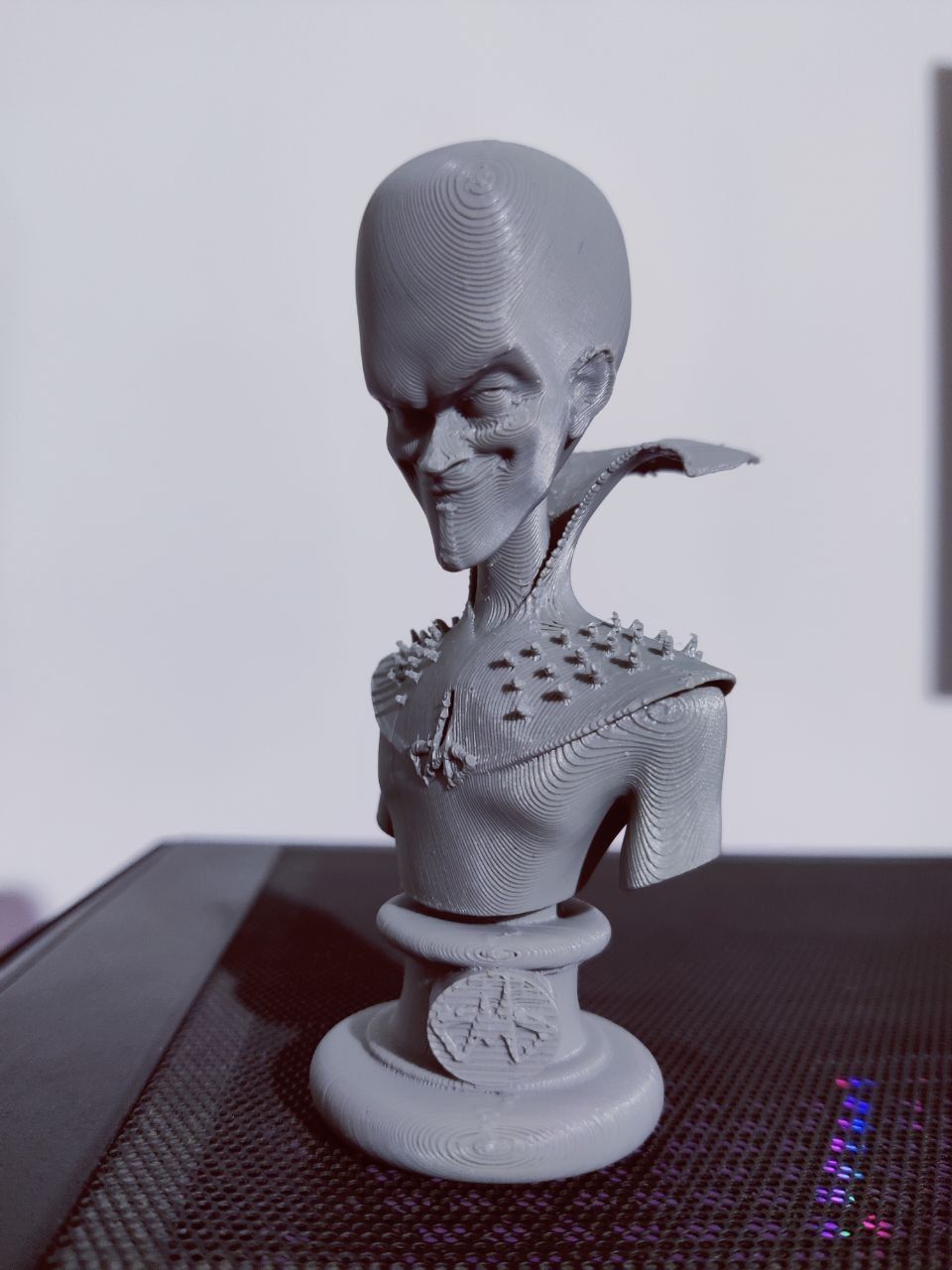 Megamind Bust 3D model 3D printable | CGTrader