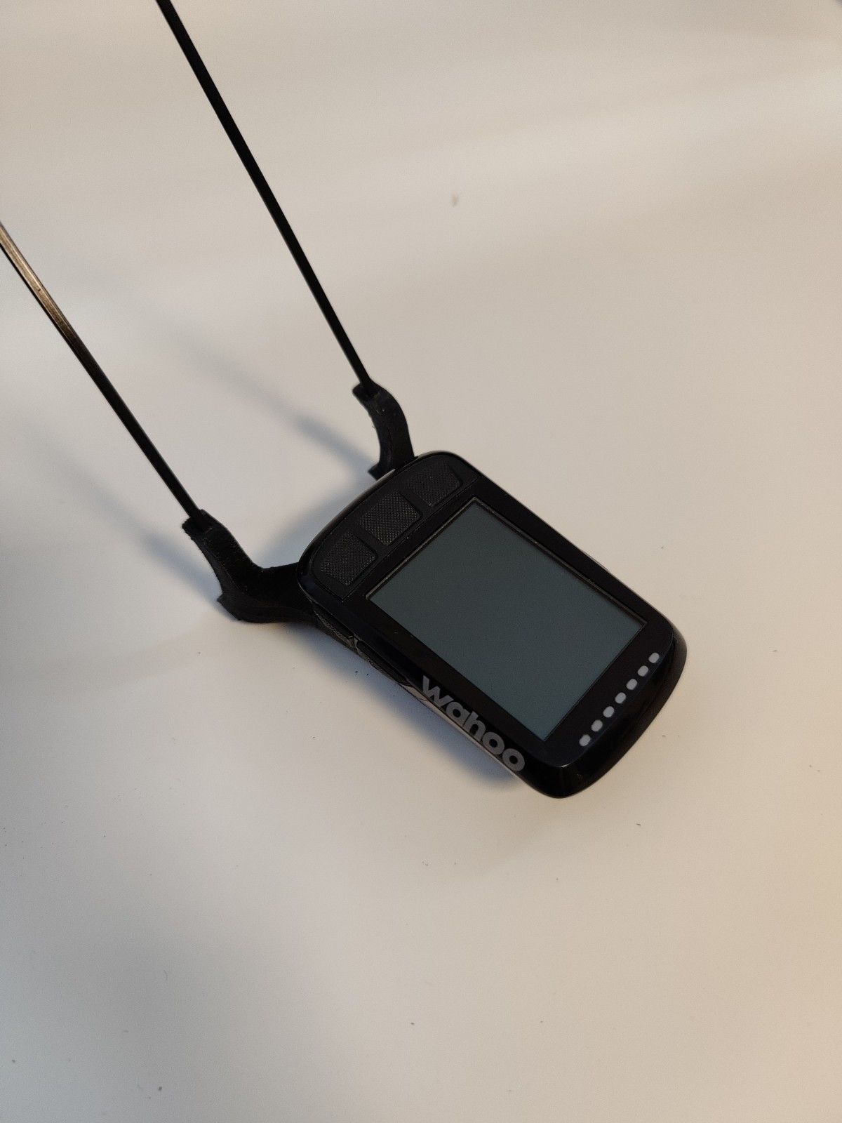 Wahoo ELEMNT Element Zip Tie Aero Mount 3D model 3D printable | CGTrader
