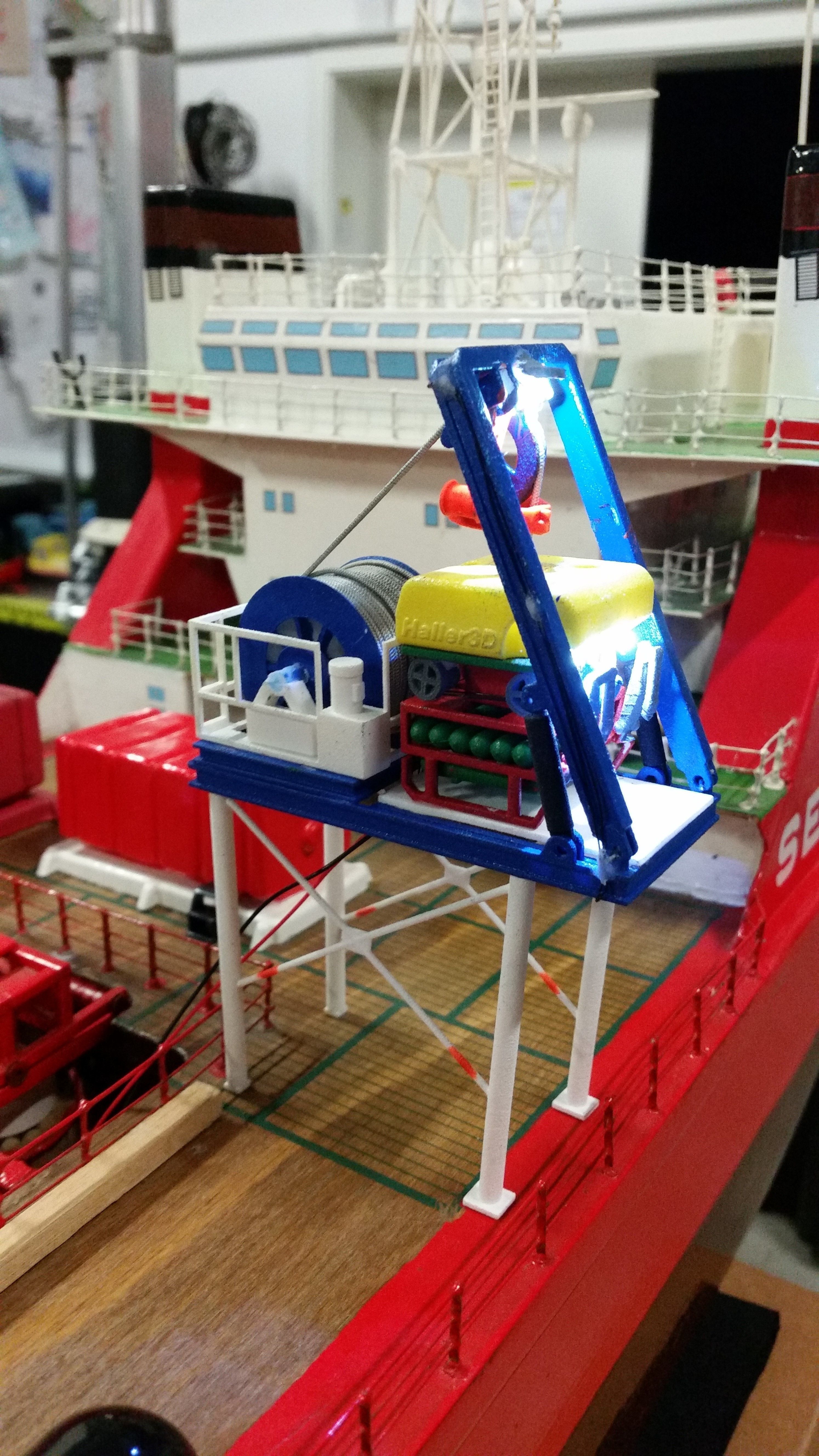 ROV type A with LARS 3D model 3D printable | CGTrader