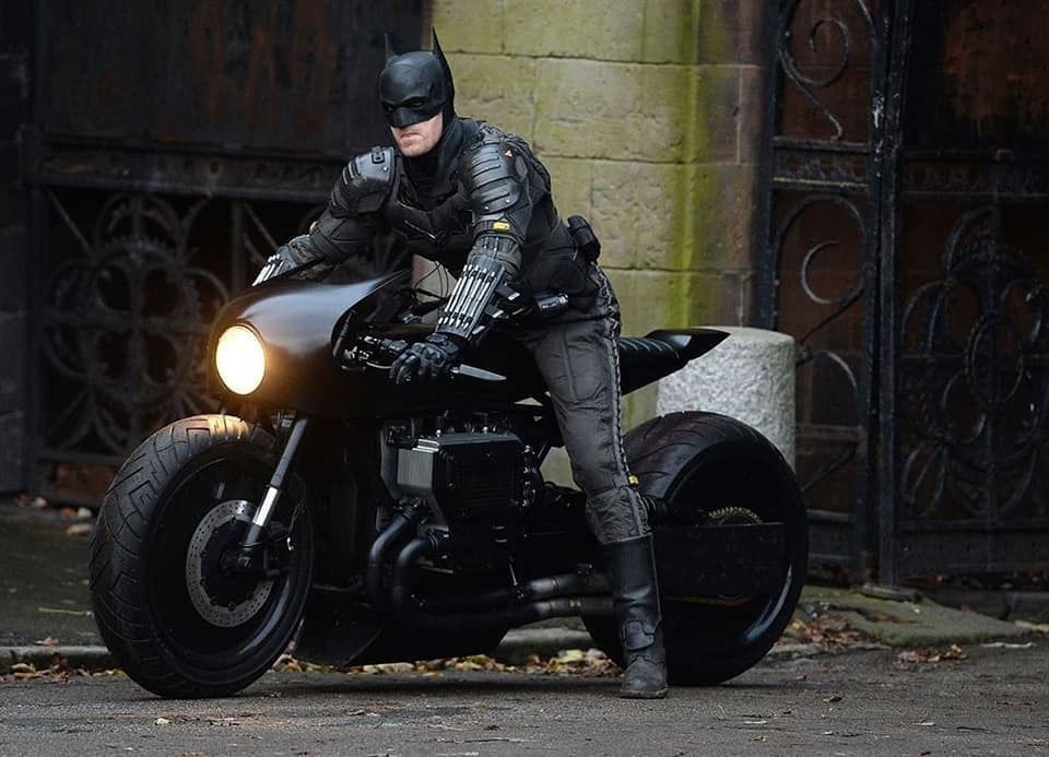 The Batman -Batcycle 2022 Diorama 1 10 Museum Master 3D model | CGTrader