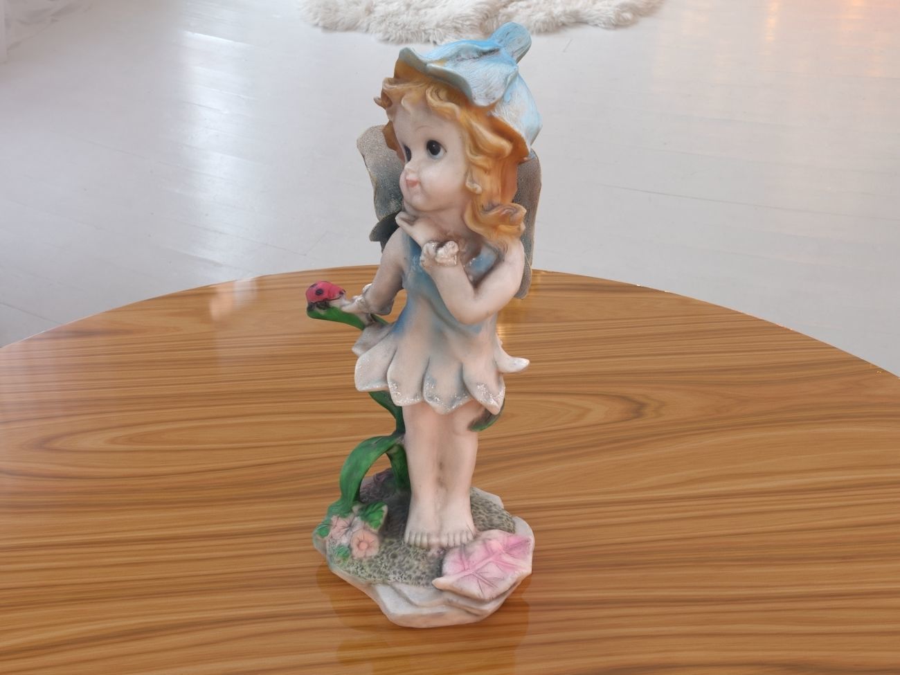 3D model Girl Ada Statue low-poly PBR Ornament figurine VR-AR VR / AR ...