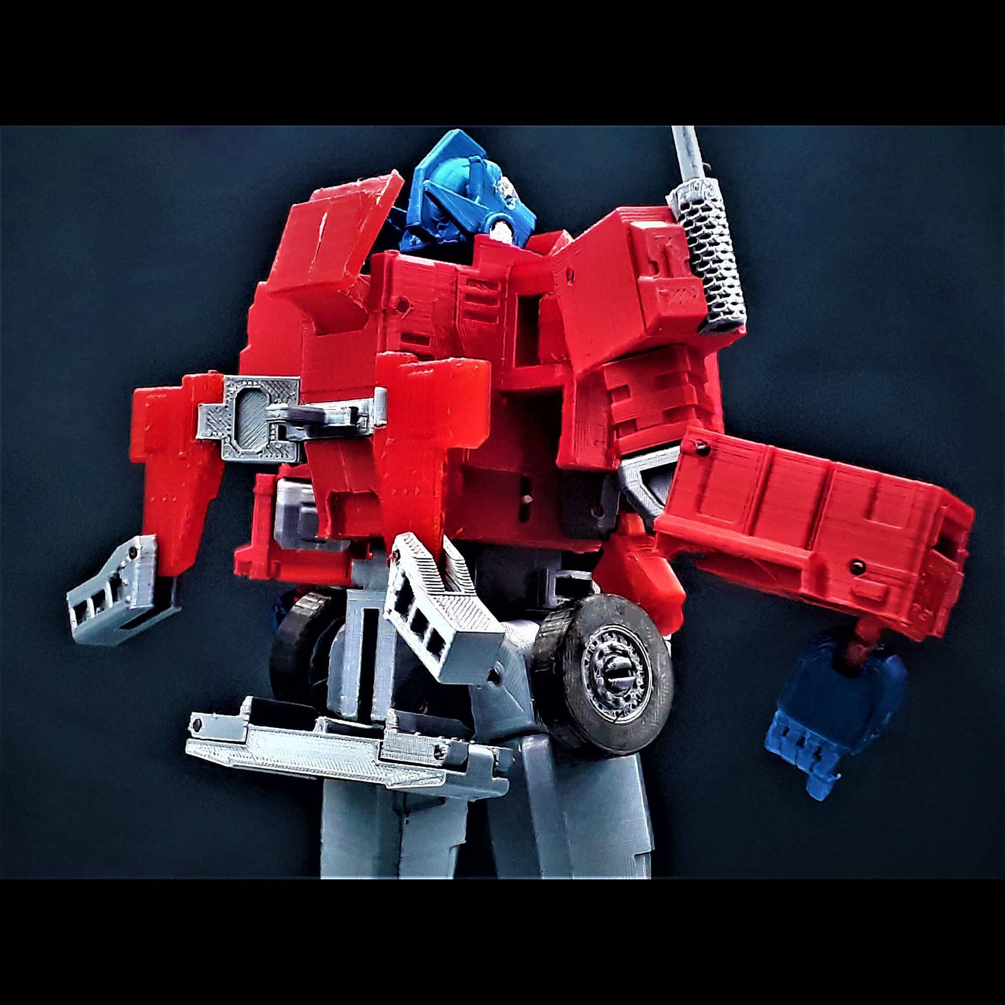 OPTIMUS PRIME ORENSTEIN MEMORY WITH TRAILER 3D model 3D printable ...