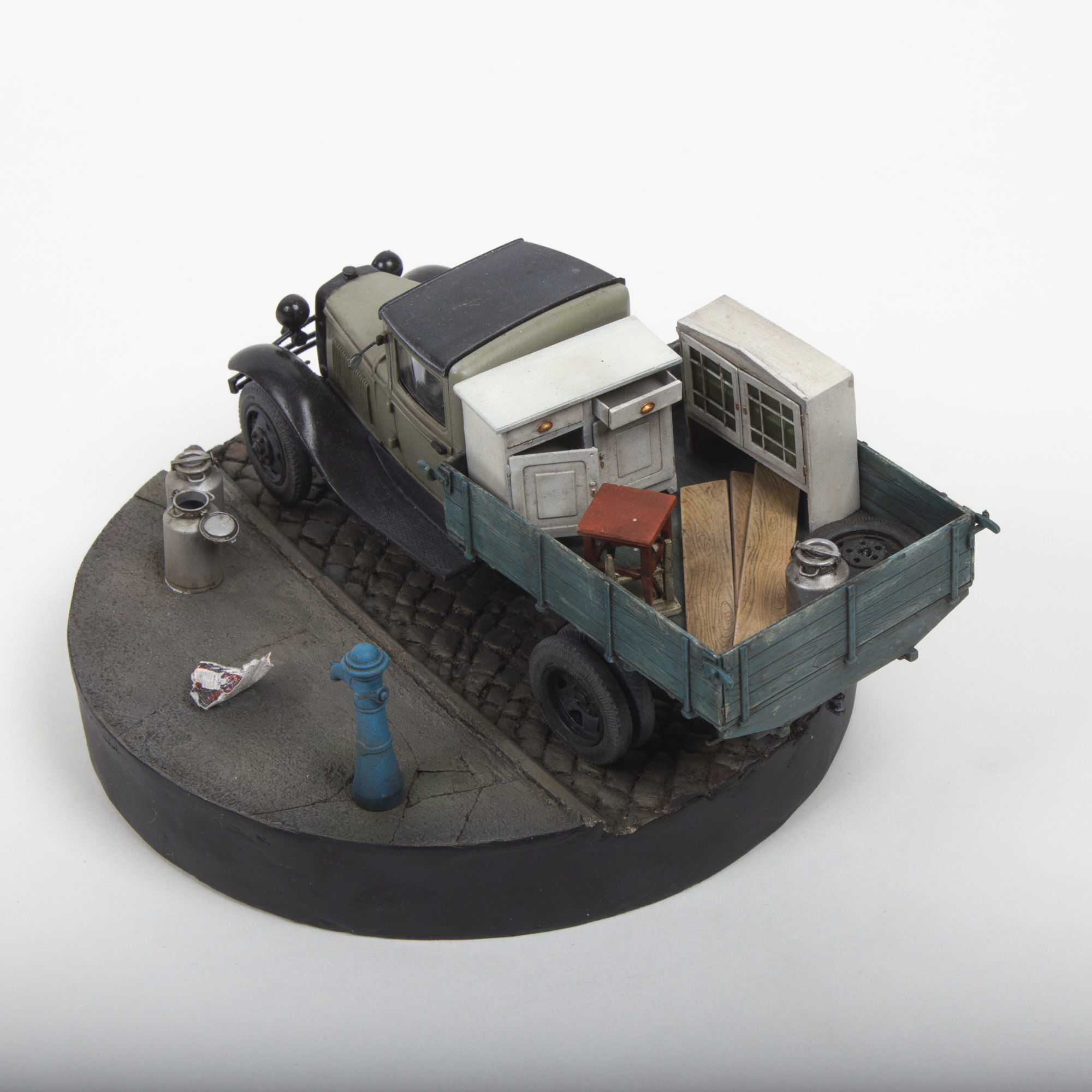 Soviet stool Tubaretka 1-35 scale 3D model 3D printable | CGTrader