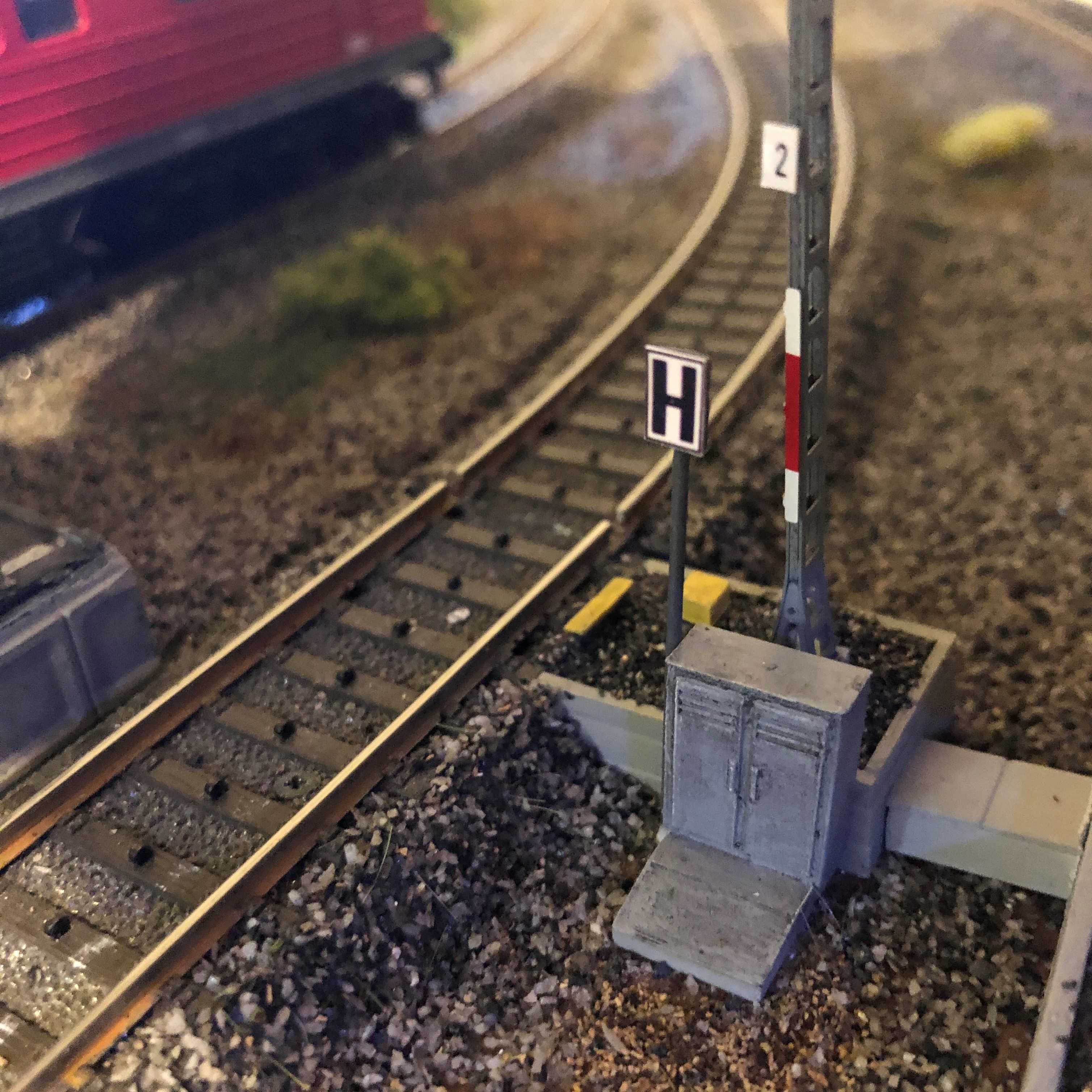 Bahnschilder und Schildsignale in H0 3D model 3D printable | CGTrader