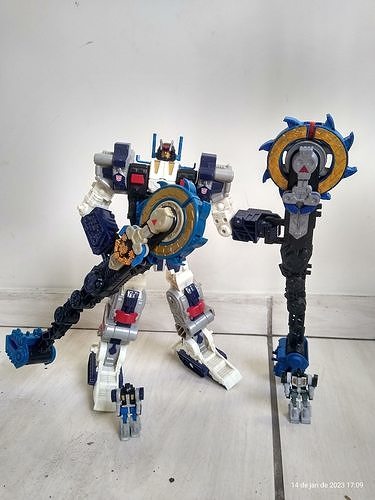 Transformers Cybertron Metroplex