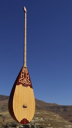 3D model Kazakh Dombyra VR / AR / low-poly | CGTrader
