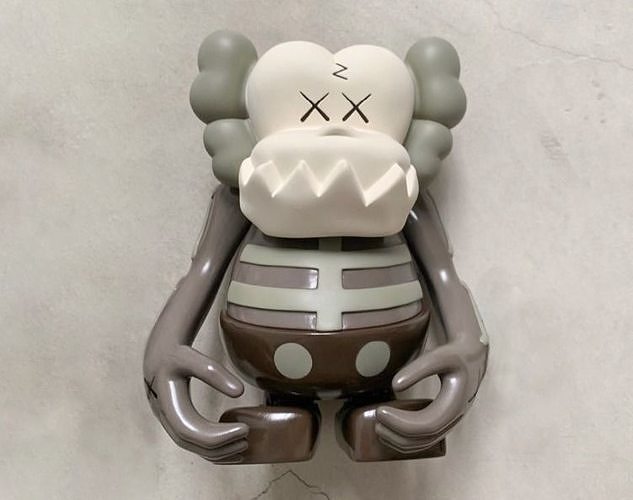 Kaws Bounty Hunter Skull Kun for Print 3D model 3D printable | CGTrader