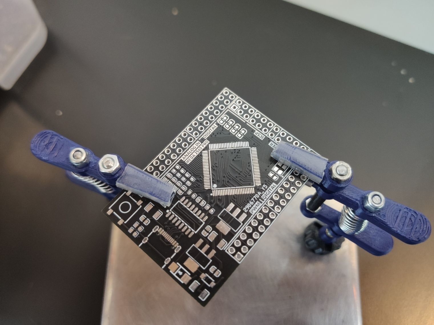 LOW BUDGET OMNIFIXO PCB HOLDER 3D model 3D printable | CGTrader